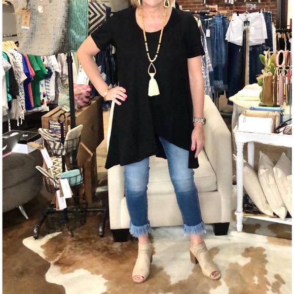 Coco + Carmen | Tops | New Coco Carmen Mountain Mamas Asa Tunic In ...